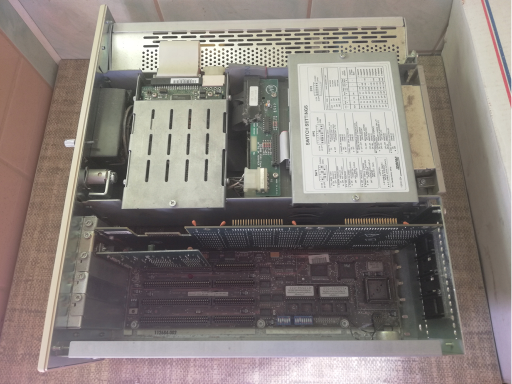 Compaq Deskpro 386s – Retro Maniek wita na swoim blogu!